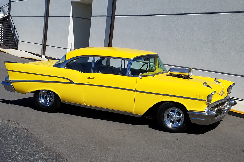 1957 CHEVROLET 210 CUSTOM HARDTOP - Front 3/4 - 218129