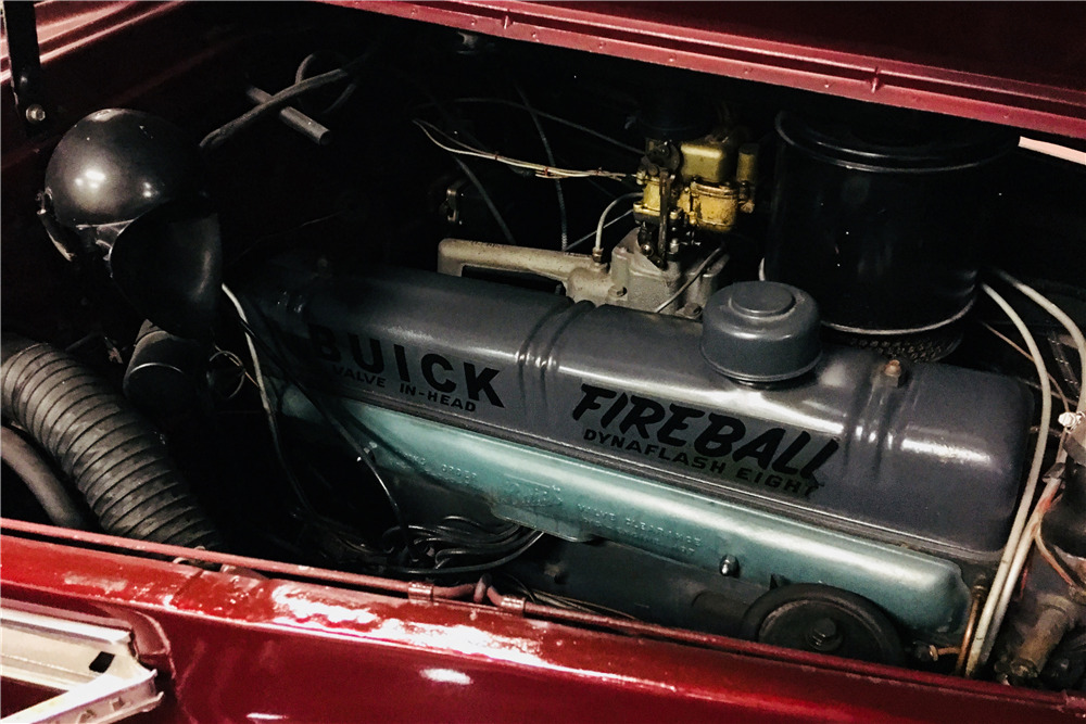 1940 BUICK SPECIAL 8 CONVERTIBLE - Engine - 218151