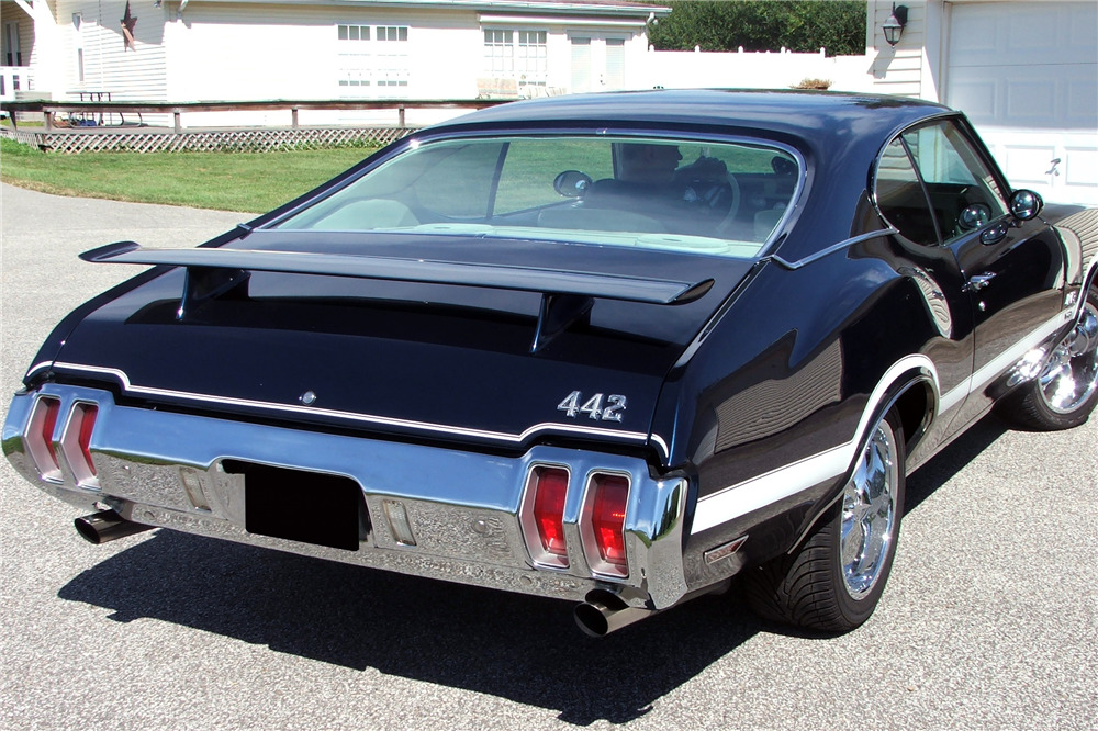 1970 OLDSMOBILE 442 CUSTOM COUPE - 218250