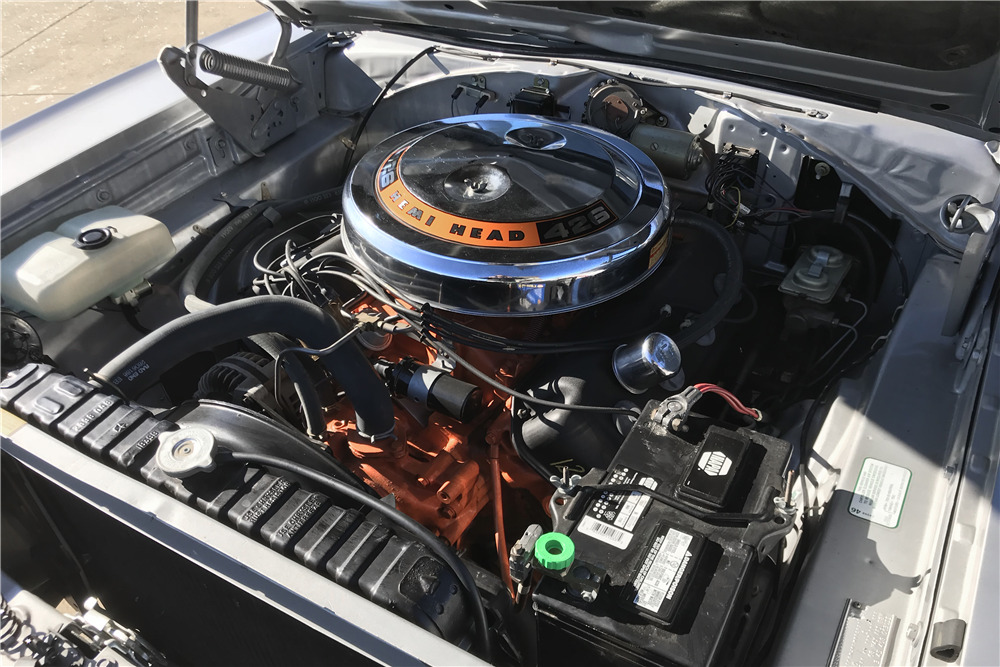 1968 PLYMOUTH HEMI ROAD RUNNER - Engine - 218322