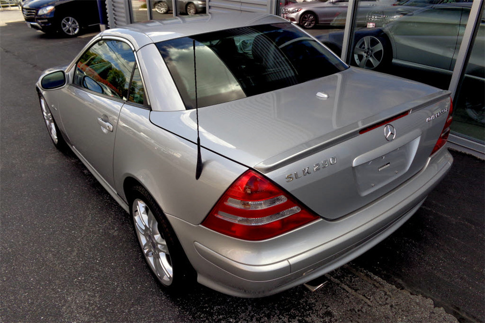2004 MERCEDES-BENZ SLK230 ROADSTER - Rear 3/4 - 218399