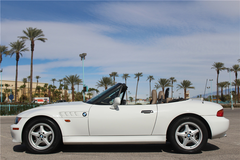 1997 BMW Z3 CONVERTIBLE - Side Profile - 218953