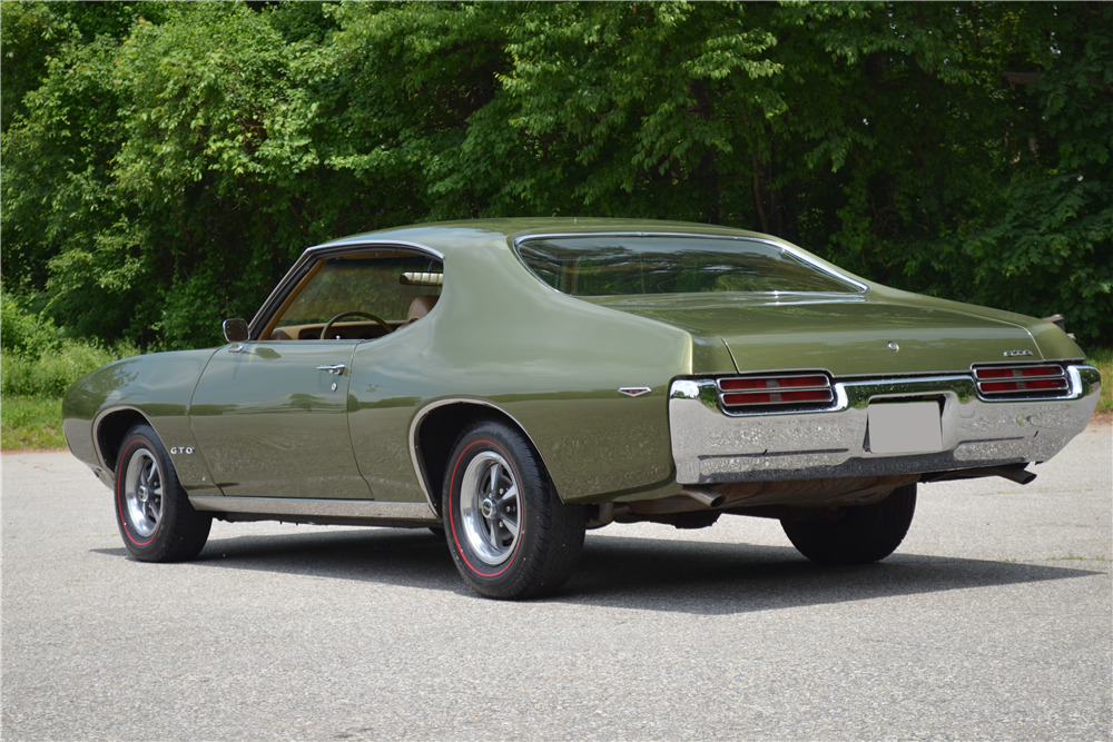 1969 PONTIAC GTO - Rear 3/4 - 219692