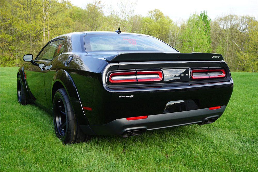 2018 DODGE CHALLENGER SRT DEMON - Rear 3/4 - 219717