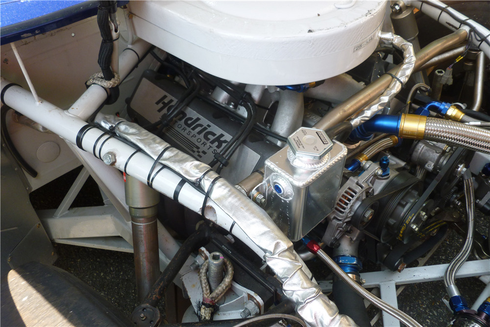 2007 CHEVROLET MONTE CARLO WINSTON CUP NASCAR RACE CAR - Engine - 219864