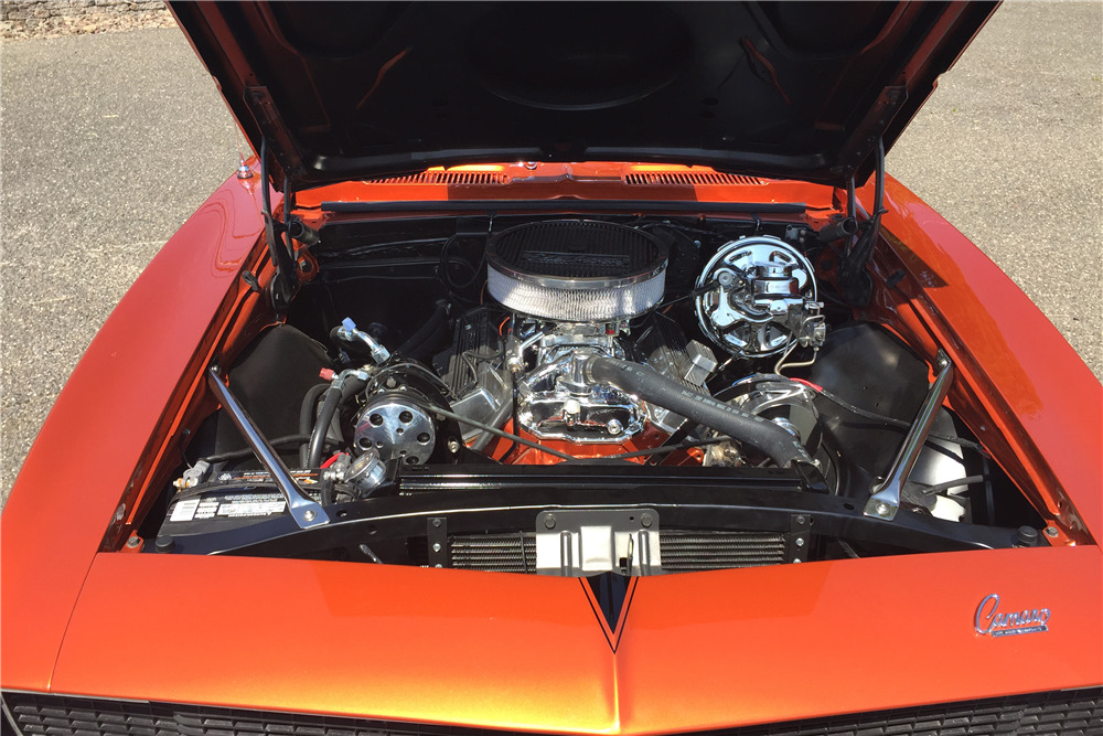 1968 CHEVROLET CAMARO RS/SS CUSTOM CONVERTIBLE - Engine - 220065