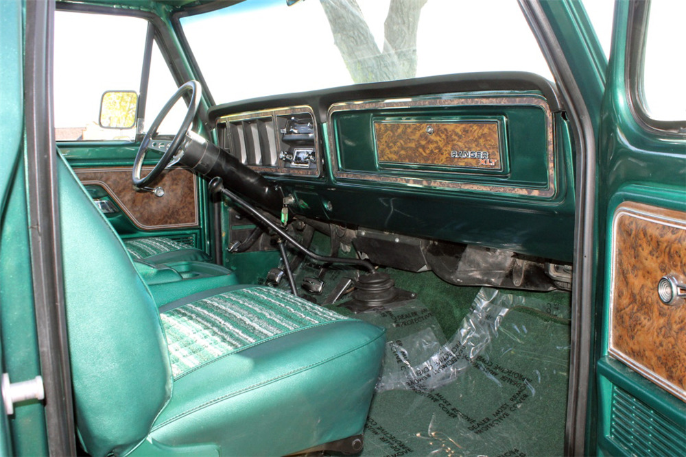 1978 FORD BRONCO XLT RANGER 4X4 - Interior - 220072