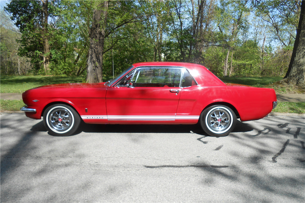 1966 FORD MUSTANG GT - Side Profile - 220084