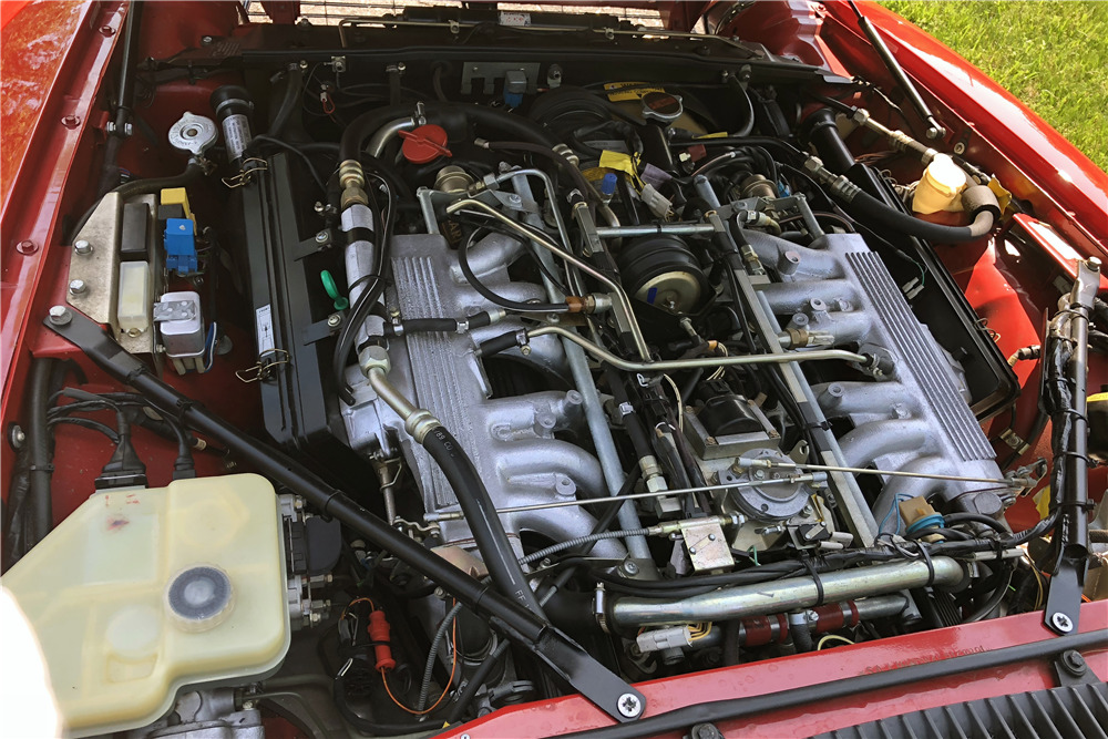 1990 JAGUAR XJS CONVERTIBLE - Engine - 220405