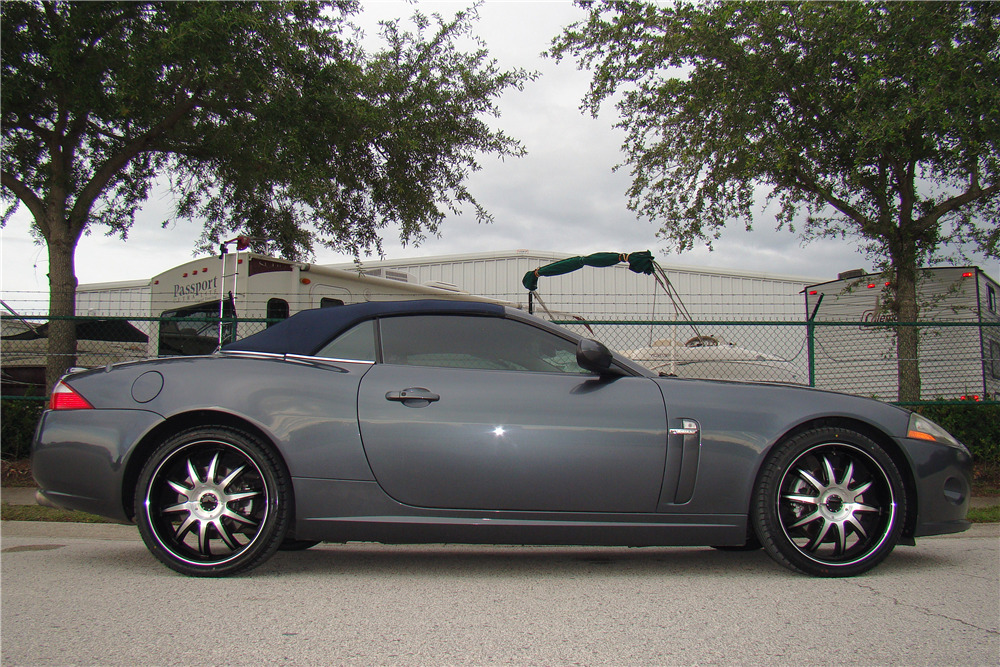 2007 JAGUAR XK CONVERTIBLE - Side Profile - 220530