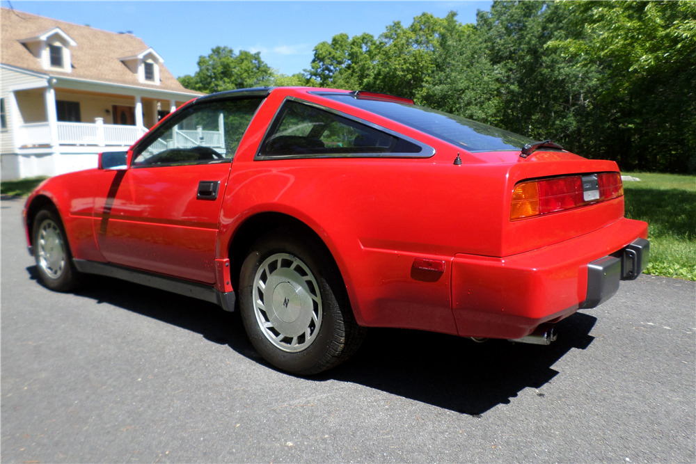 1987 NISSAN 300ZX - Rear 3/4 - 220560