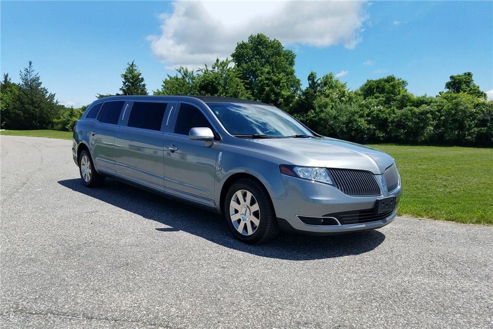 2015 LINCOLN MKT LIMOUSINE - Side Profile - 221087