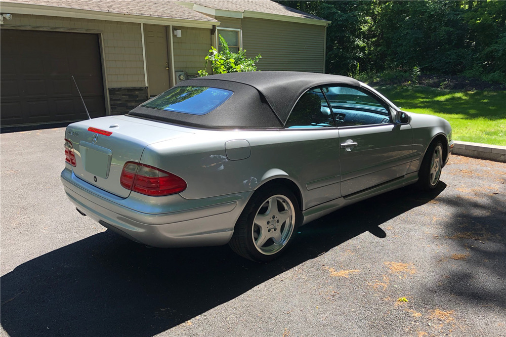 2001 MERCEDES-BENZ CLK430 CONVERTIBLE - Rear 3/4 - 221297