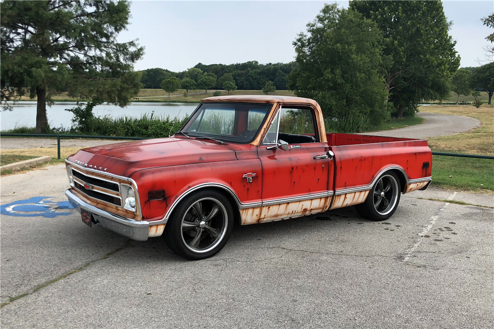 1968 CHEVROLET C10 CUSTOM PICKUP - Front 3/4 - 221919