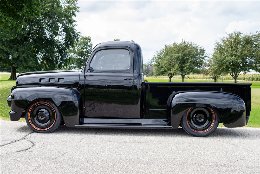 1951 FORD F-2 CUSTOM PICKUP - Side Profile - 222271