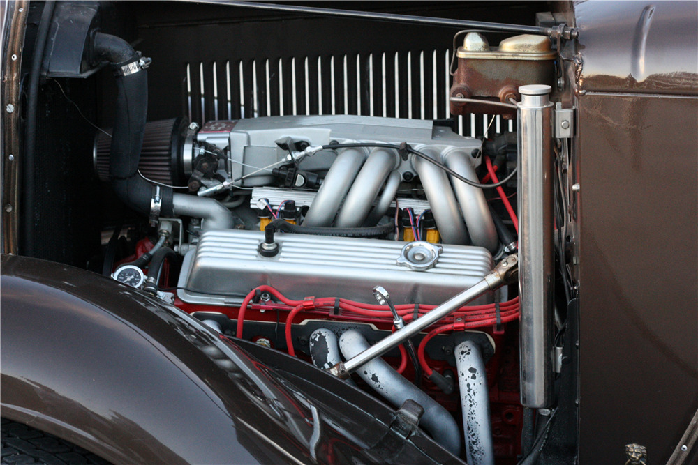 1933 PLYMOUTH CUSTOM COUPE - Engine - 224068