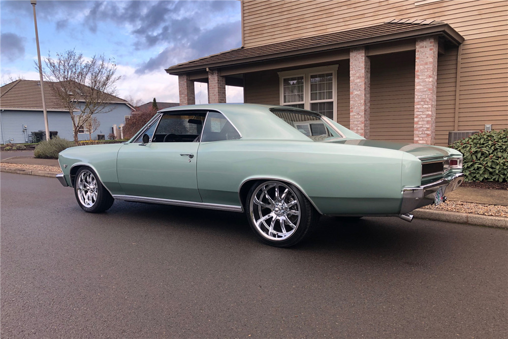 1966 CHEVROLET CHEVELLE CUSTOM COUPE - Rear 3/4 - 224091
