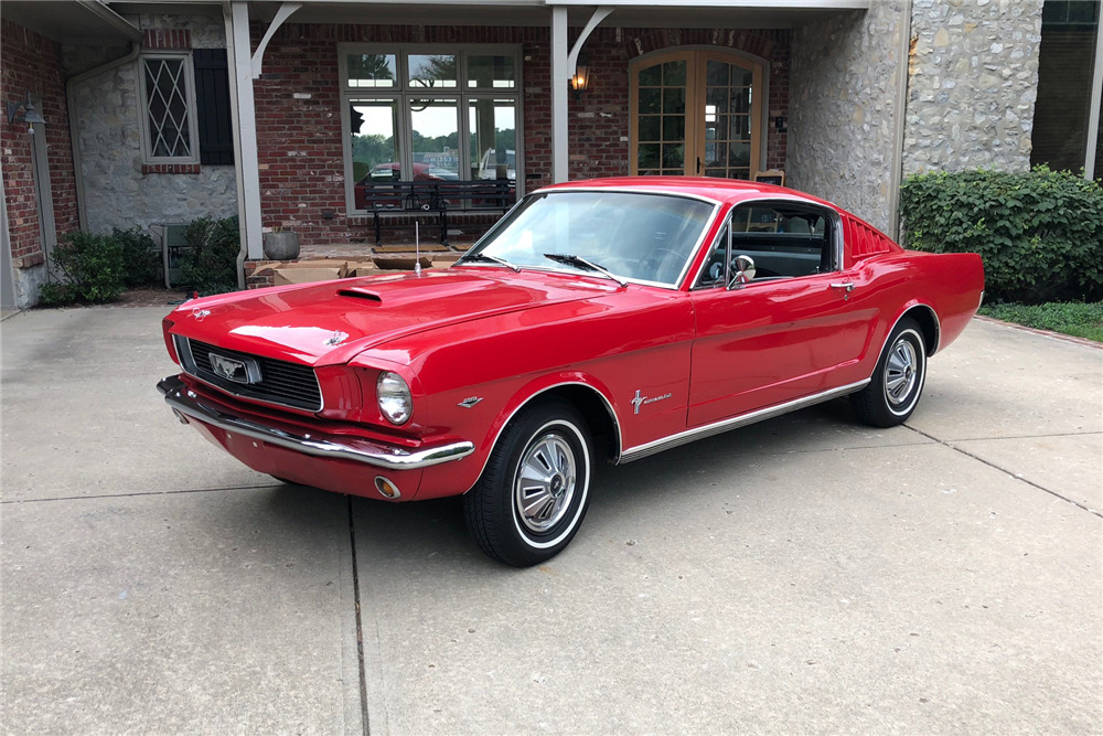 1966 FORD MUSTANG FASTBACK