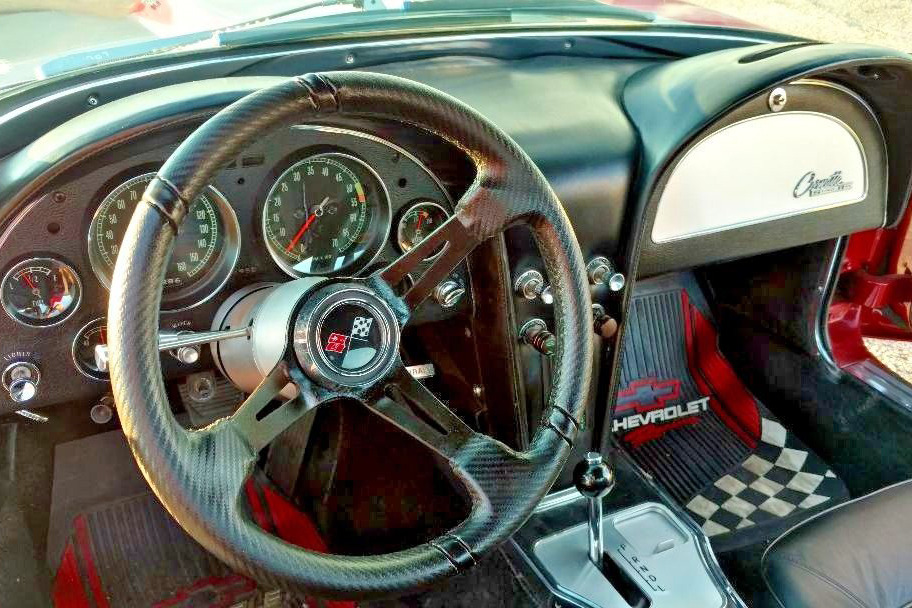 1963 CHEVROLET CORVETTE SPLIT-WINDOW CUSTOM COUPE - Interior - 224706