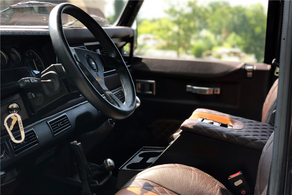 1983 LAND ROVER DEFENDER 110 - Interior - 224967