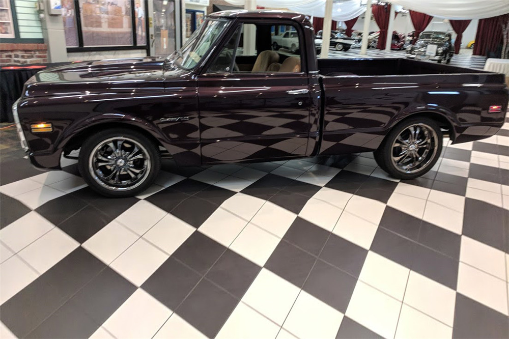 1971 CHEVROLET C10 CUSTOM PICKUP - Side Profile - 225253