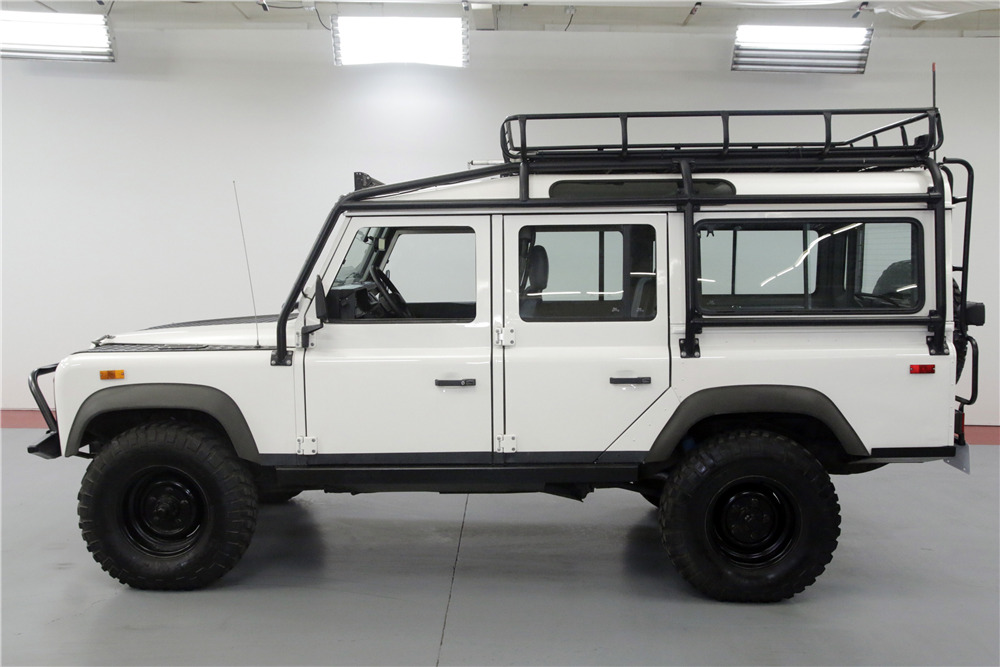1993 LAND ROVER DEFENDER 110 - Side Profile - 225259
