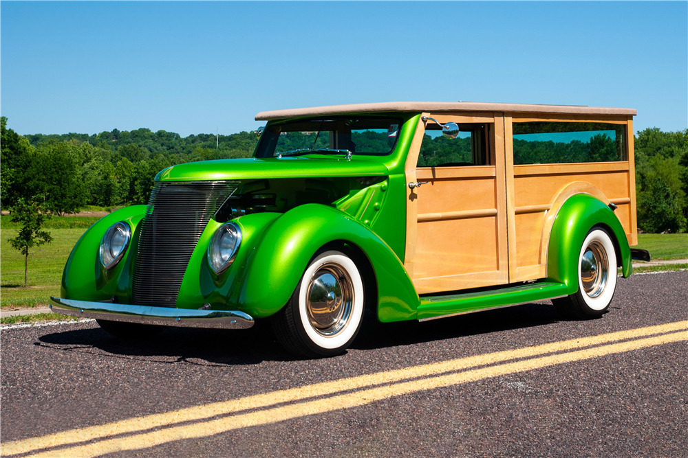 1937 FORD CUSTOM WOODY WAGON