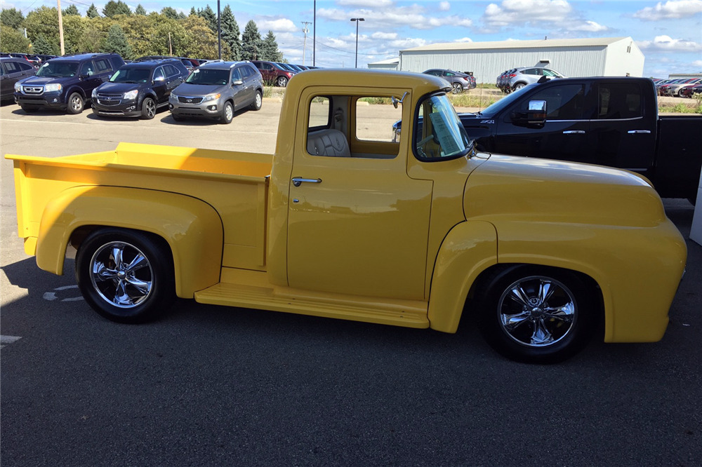1956 FORD F-100 CUSTOM PICKUP - Side Profile - 226149