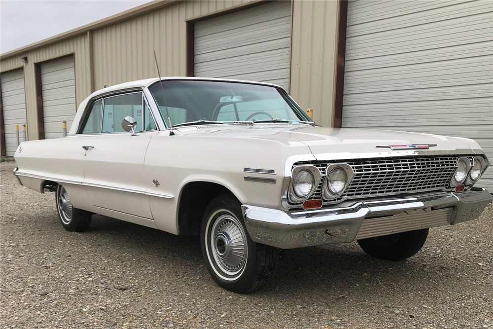 1963 CHEVROLET IMPALA - Front 3/4 - 227766