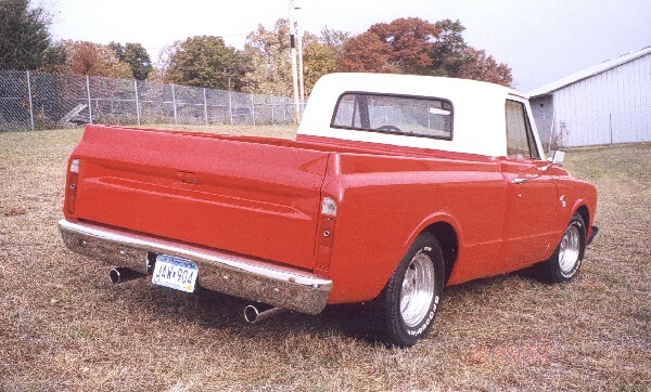 1967 CHEVROLET SHORT BOX PICKUP - Rear 3/4 - 22784