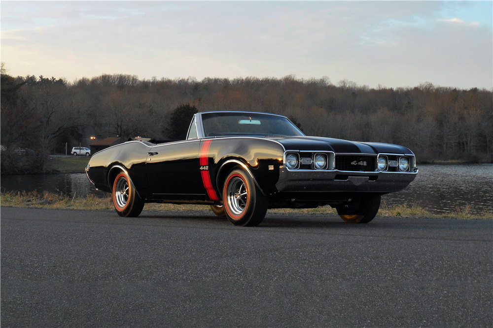 1968 OLDSMOBILE 442 CONVERTIBLE - Front 3/4 - 229829