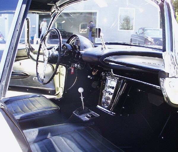 1959 CHEVROLET CORVETTE ROADSTER - Interior - 22991
