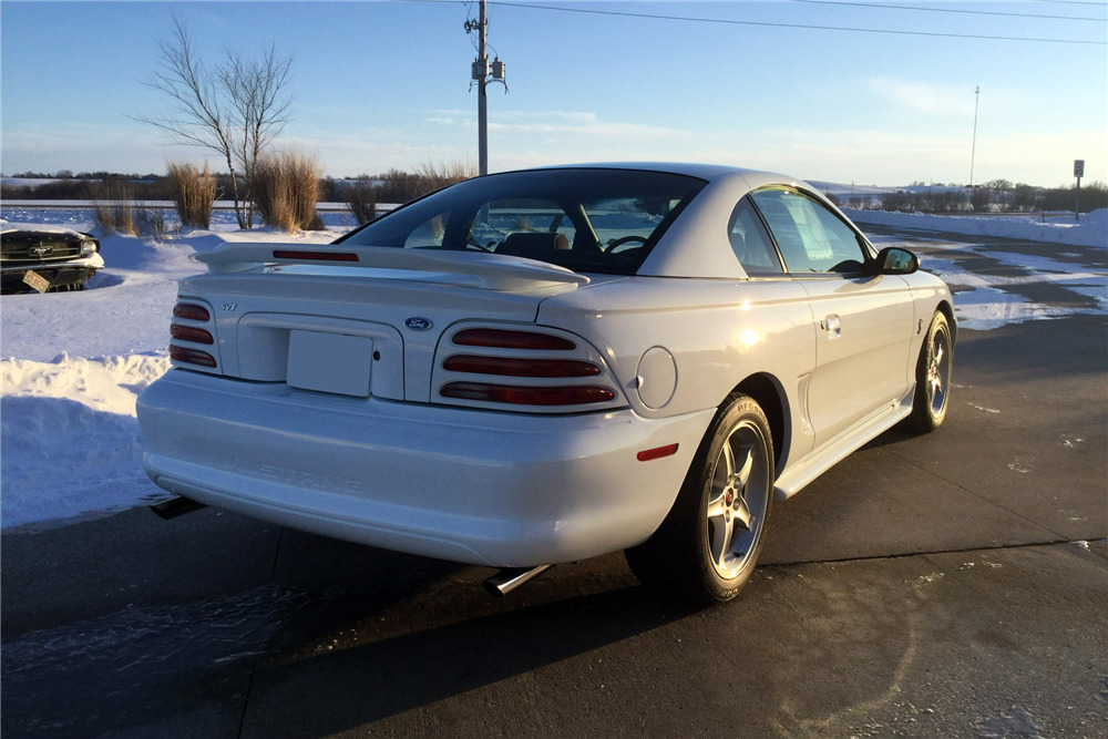 1995 FORD MUSTANG COBRA R - Rear 3/4 - 230129