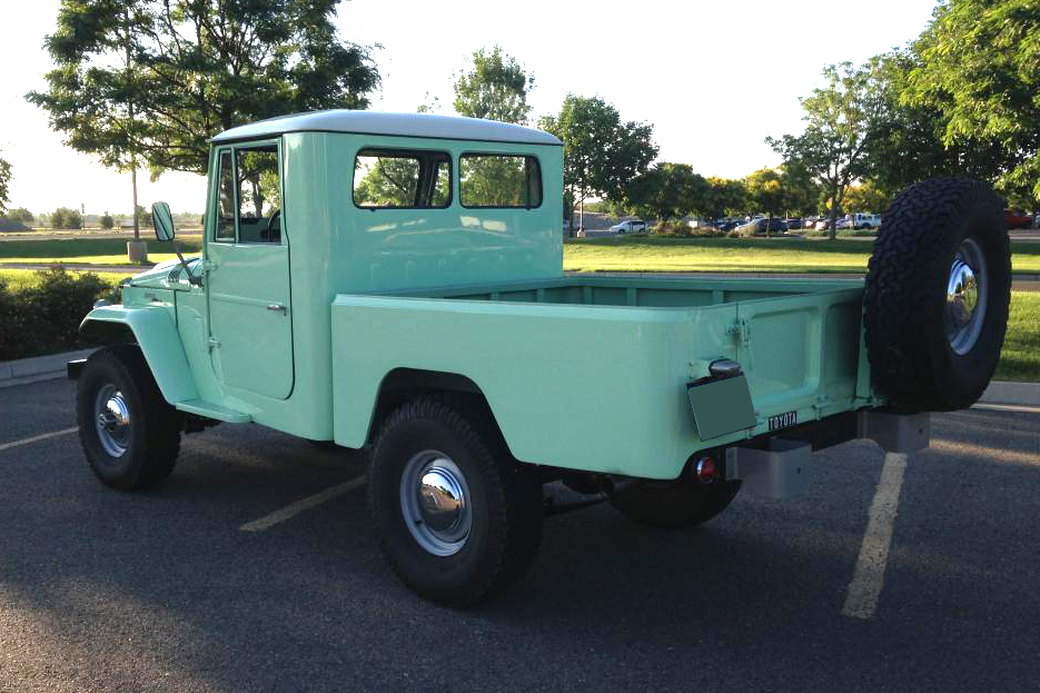 1963 TOYOTA LAND CRUISER FJ45 PICKUP - Rear 3/4 - 230946