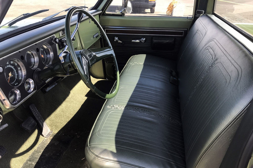 1970 CHEVROLET C10 CUSTOM PICKUP - Interior - 231141