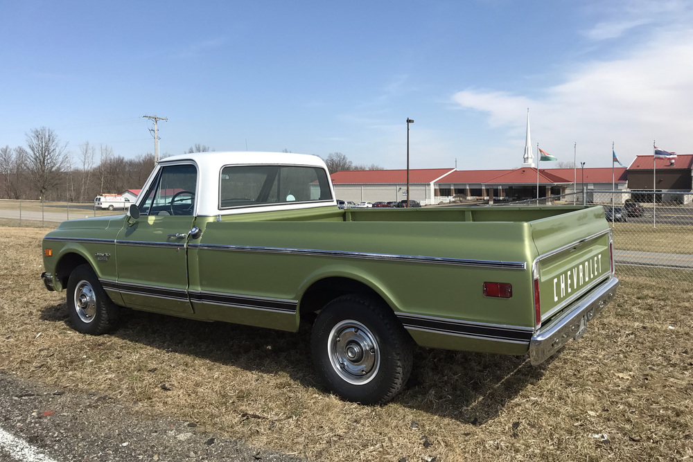 1970 CHEVROLET C10 CUSTOM PICKUP - Rear 3/4 - 231141