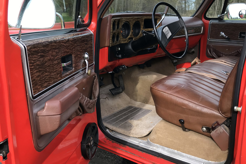 1976 CHEVROLET CHEYENNE PICKUP - Interior - 232074