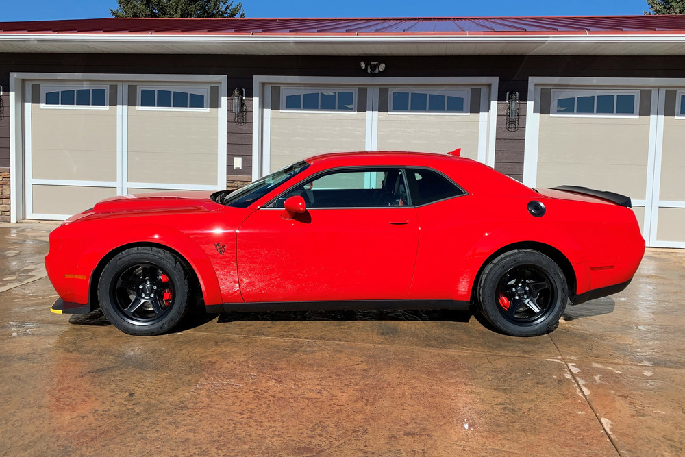 2018 DODGE CHALLENGER SRT DEMON - Side Profile - 232162