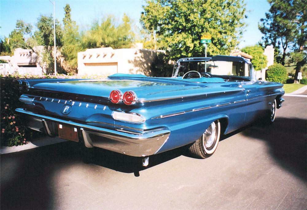 1960 PONTIAC BONNEVILLE CONVERTIBLE - Rear 3/4 - 23235