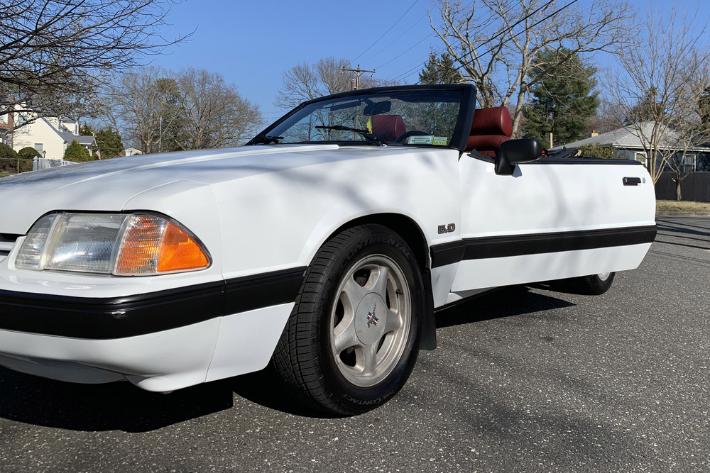 1991 FORD MUSTANG LX CONVERTIBLE - Front 3/4 - 232369