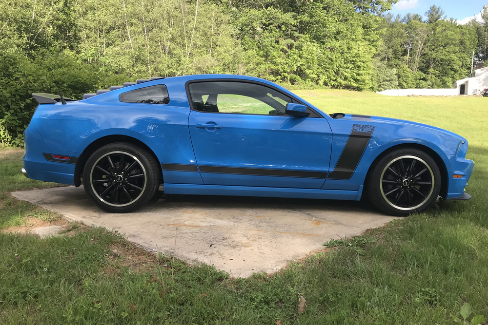 2013 FORD MUSTANG BOSS 302 - Side Profile - 232721