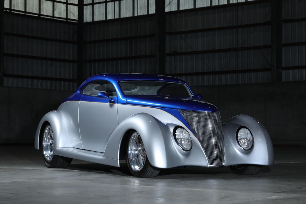 1937 FORD CUSTOM COUPE - Front 3/4 - 232862
