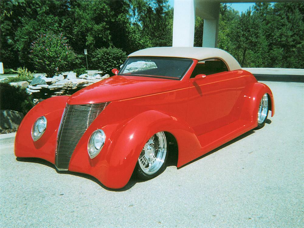 1937 FORD CONVERTIBLE