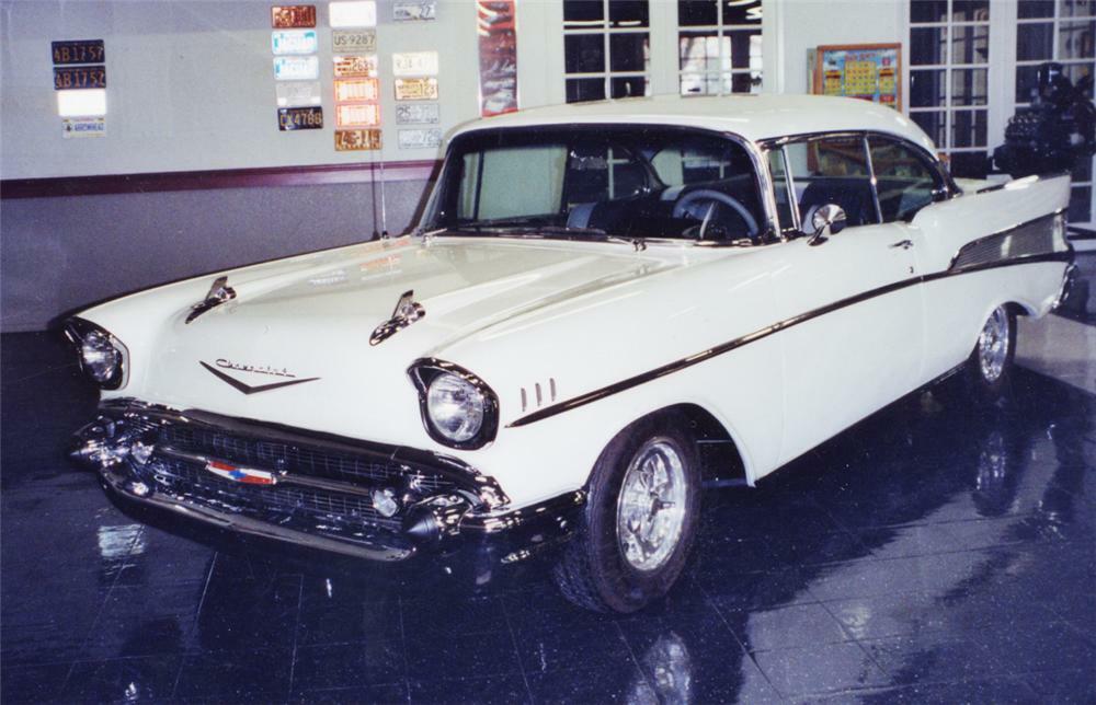 1957 CHEVROLET BEL AIR CUSTOM 2 DOOR HARDTOP