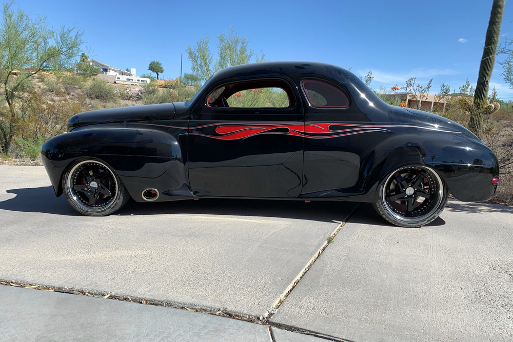1941 PLYMOUTH SPECIAL DELUXE CUSTOM COUPE - Side Profile - 234387