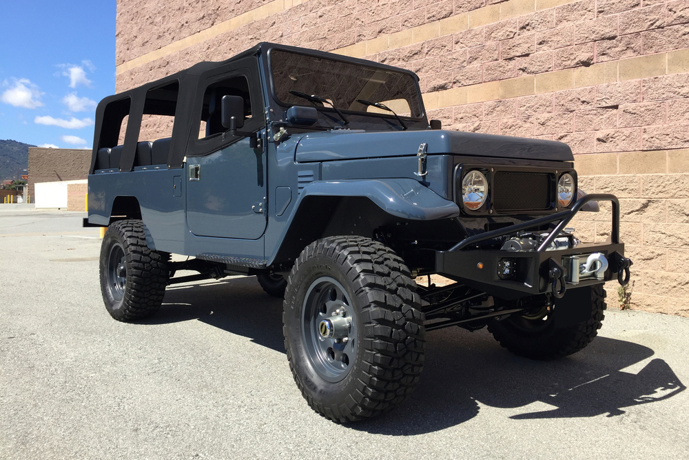 1981 TOYOTA LAND CRUISER FJ45 CUSTOM TROOP CARRIER - Front 3/4 - 234635