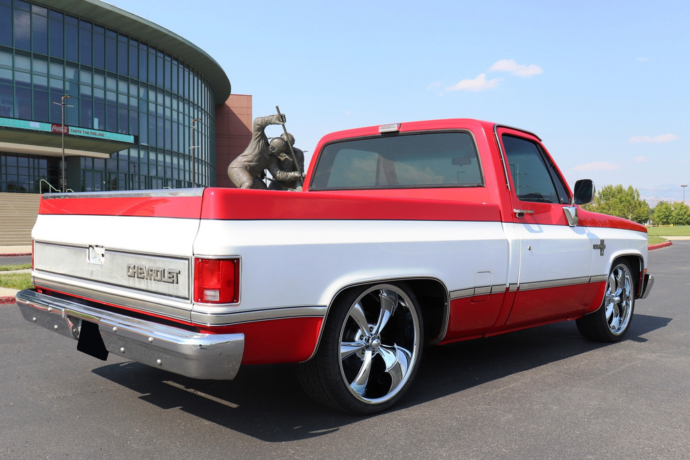 1984 CHEVROLET C10 CUSTOM PICKUP - Rear 3/4 - 234741