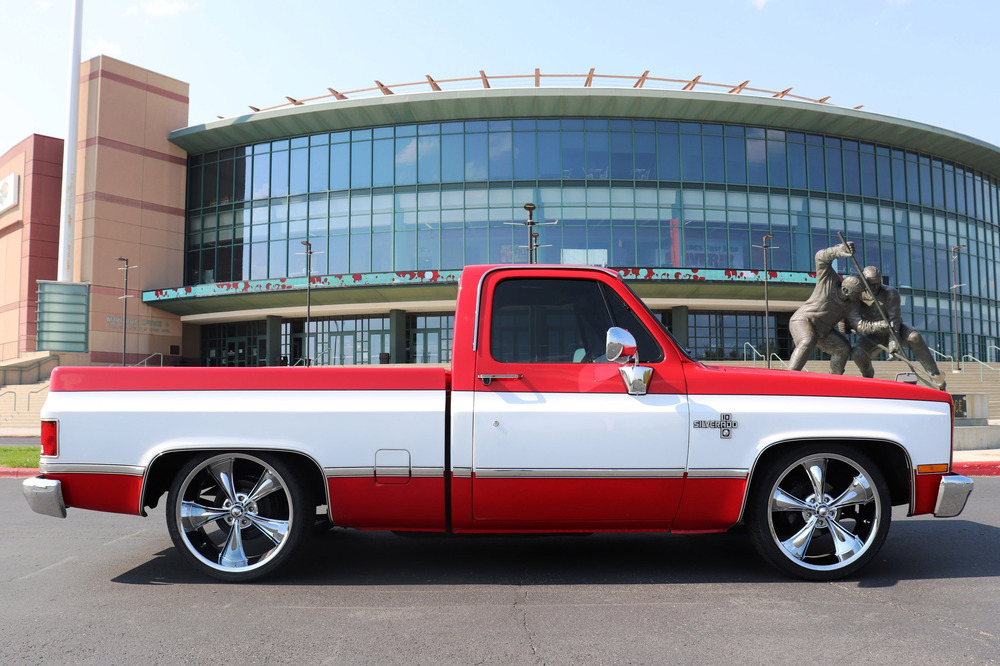 1984 CHEVROLET C10 CUSTOM PICKUP - Side Profile - 234741