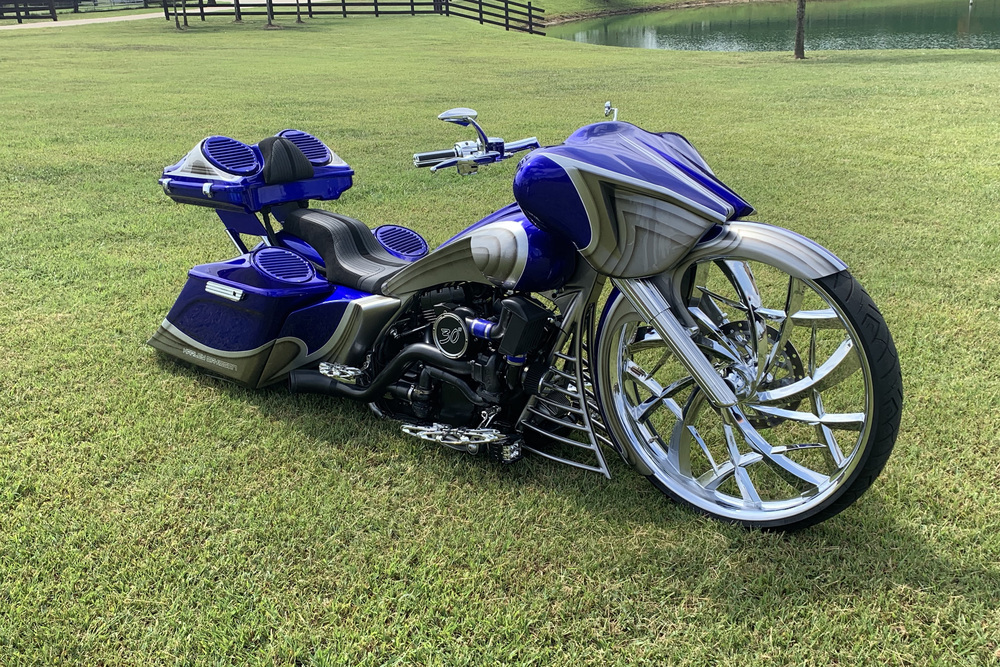 2014 HARLEY-DAVIDSON FLHX CUSTOM MOTORCYCLE