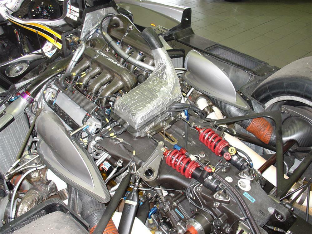 2004 CADILLAC LMP RACE CAR - Engine - 23549